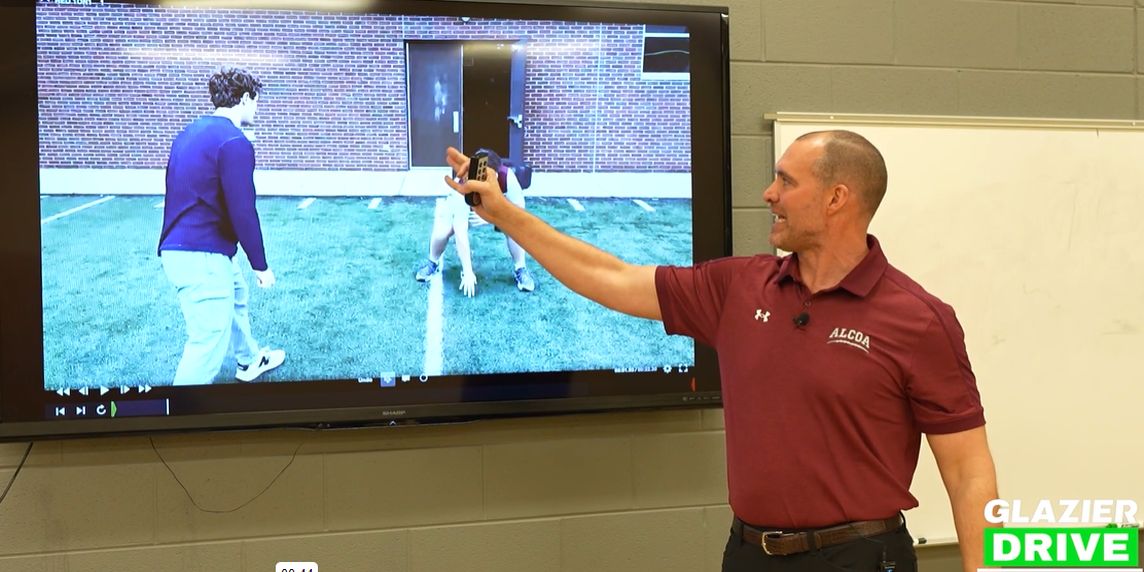 Compete in the Red Zone with this 1 on 1 Drill - Brian Nix